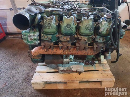 MERCEDES motor V8 260 - KupujemProdajem