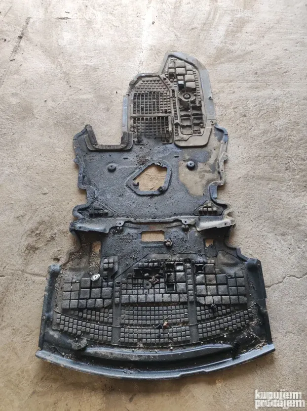 Sus pleh bmw e60 - KupujemProdajem