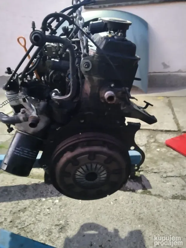 Kompletan motor za pasata 1.9 tdi - KupujemProdajem