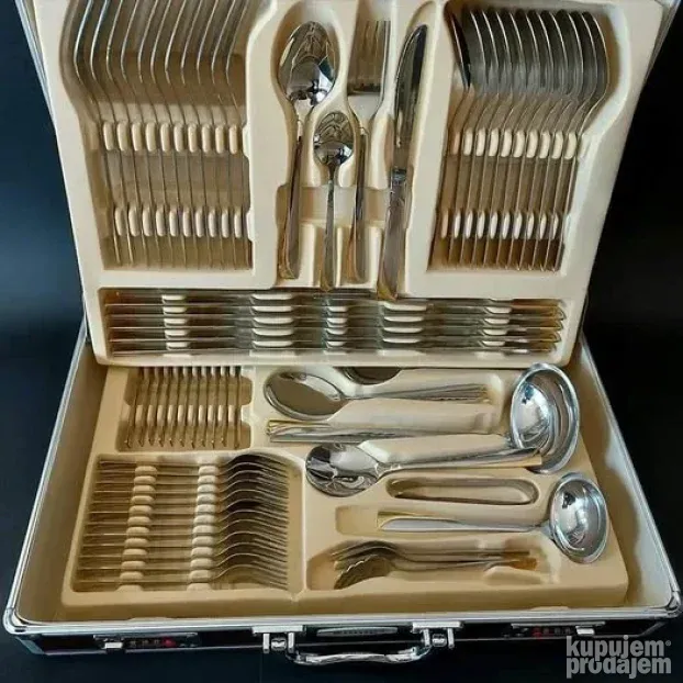 Escajg u setu za ručavanje za 12 osoba - KupujemProdajem