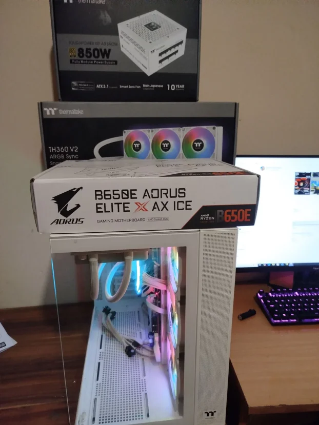 Ryzen 9 9950X3D+B650E+32gb (Vrhunski game PC-snizenje) - KupujemProdajem