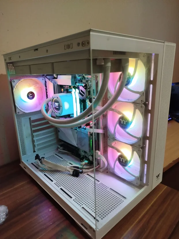 Ryzen 9 9950X3D+B650E+32gb (Vrhunski game PC-snizenje) - KupujemProdajem