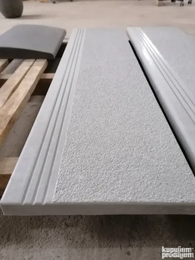 Gazište za stepenice, betonsko, protivklizno KOSMAJ - KupujemProdajem