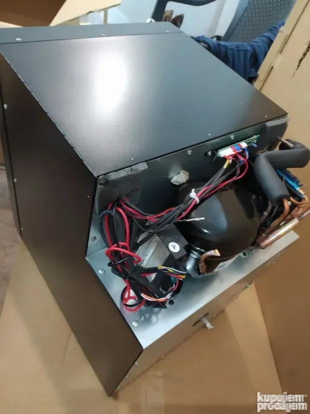 Novi kompresorski kamper frizideri 12V - KupujemProdajem