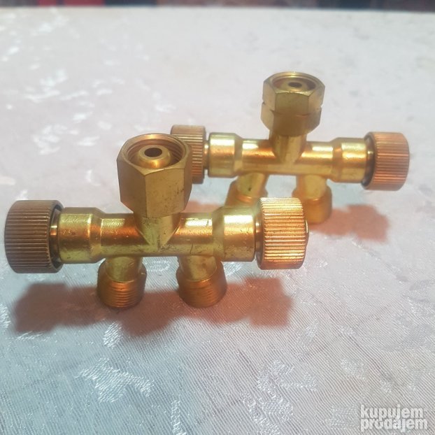 Razdelnik manometra za dva potrosaca Gloor - KupujemProdajem