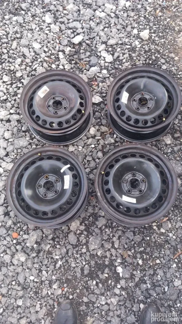 5x100 15 celicne felne +ratkapne za audi - KupujemProdajem