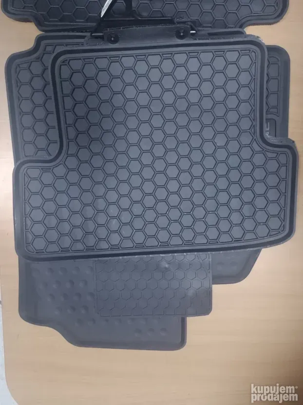Patosnice Megane 2 Gumene patosnice Renault Megan 2 sa znako ...
