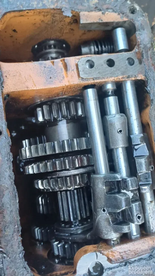 Menjac za traktor store - KupujemProdajem