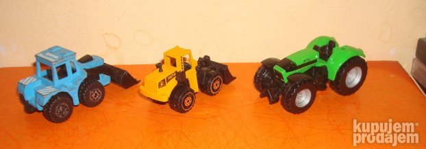 Polovni zeleni traktor, utovarivač plavi i žuti grad auto p ...