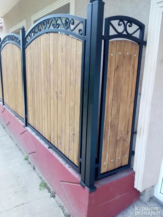 Ograde kombinacija drvo/metal - KupujemProdajem