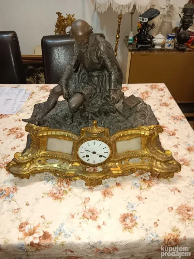 Kaminski sat SNIZENO 180 - KupujemProdajem