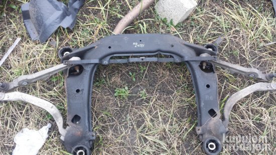 Audi A4 b6 prednji trap - KupujemProdajem
