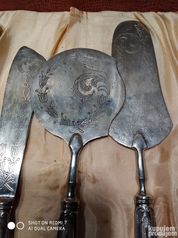 Srebrni Escajg za dezert - KupujemProdajem