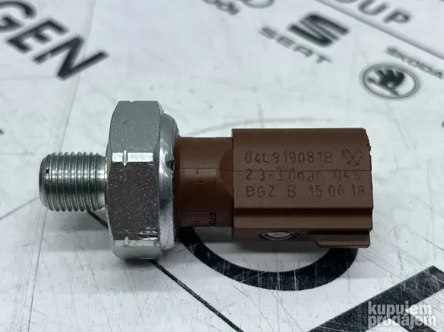 Senzor pritiska ulja VW Audi Skoda Seat 04L919081B - KupujemProdajem