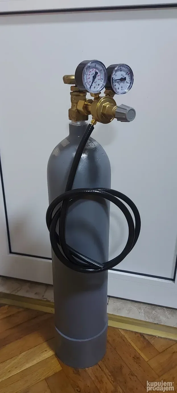 CO2 puna boca sa manometrima 5kg ( 7l ) - KupujemProdajem