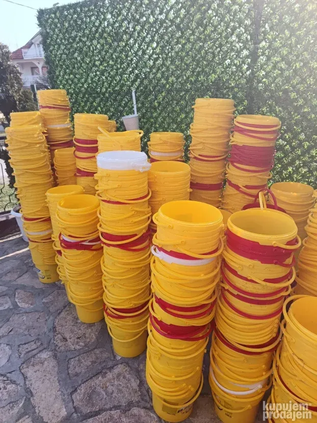 Plasticne kofice od 5l - KupujemProdajem