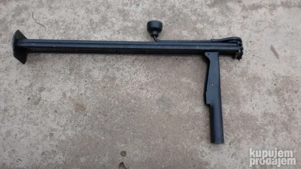 VW Vanagon Westfalia Tire jack vanagon OEM 251 011 031 D - KupujemProdajem