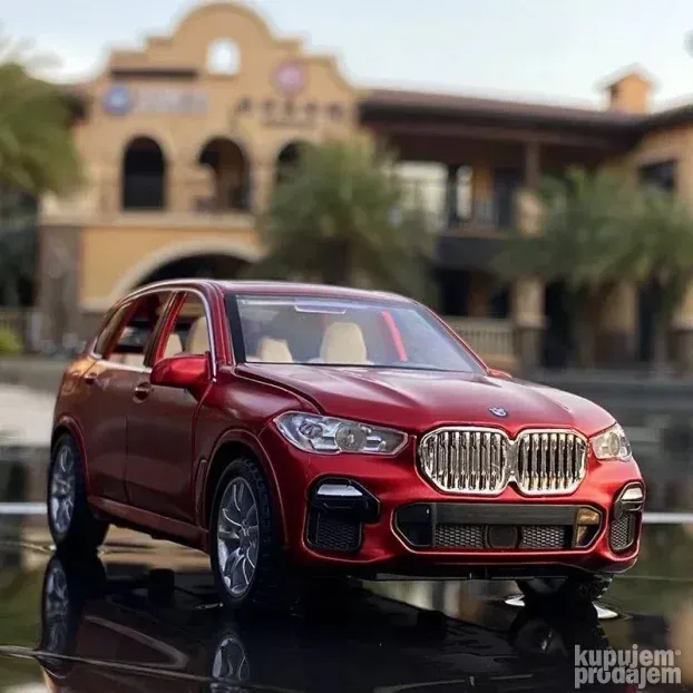 NOVO! Crveni BMW X5 metalni i zvucni autica 1/32 - KupujemProdajem