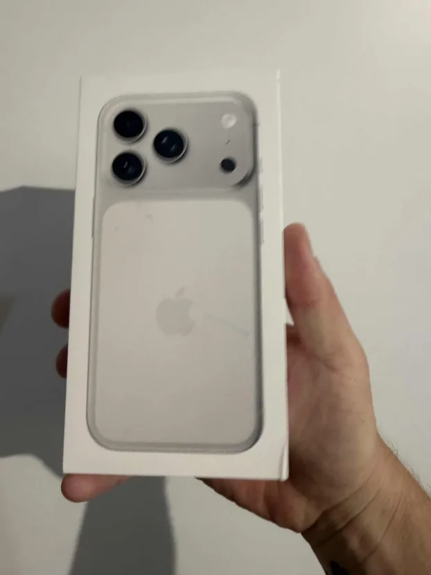 Iphone 17 Pro 256gb Silver Novo - KupujemProdajem