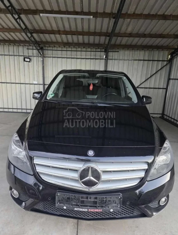 nosaci prednjeg branika za w246 mercedes b klase - KupujemProdajem