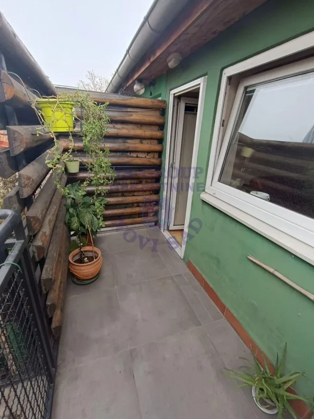 Cara Dušana, Novi Sad - KupujemProdajem