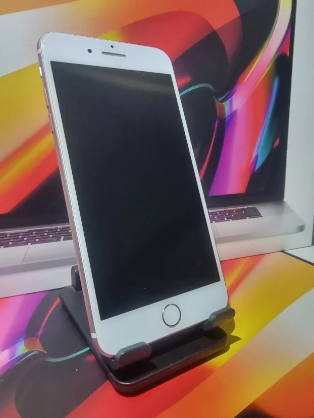 Iphone 7 plus - KupujemProdajem