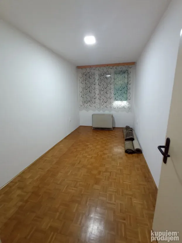 Izdajem stan 52 kvadrata Beograd-kotez centar - KupujemProdajem