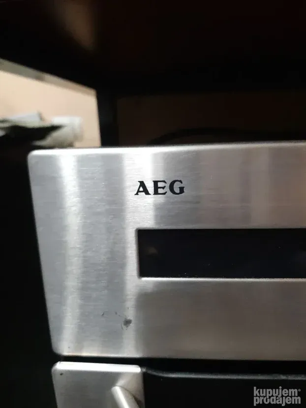 Ugradna rerna AEG - KupujemProdajem