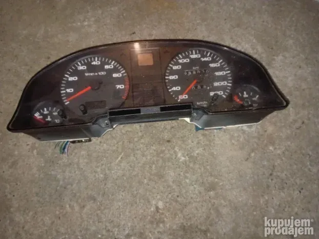 Km sat instrument tabla Audi 80 B3 - KupujemProdajem