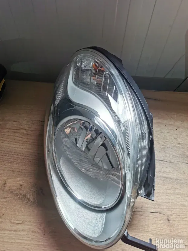 Desni far Fiat 500 L od 2012-2021 - KupujemProdajem