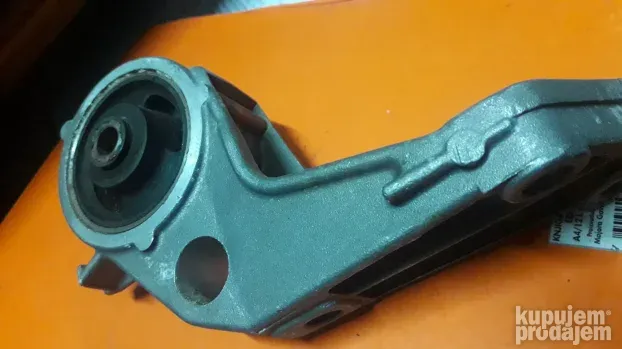 nosac motora zastava 101 - KupujemProdajem