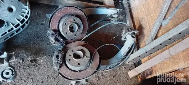 Zadnja viljuska zadnjeg trapa bmw e46 2,2i 170ks karavan - KupujemProdajem