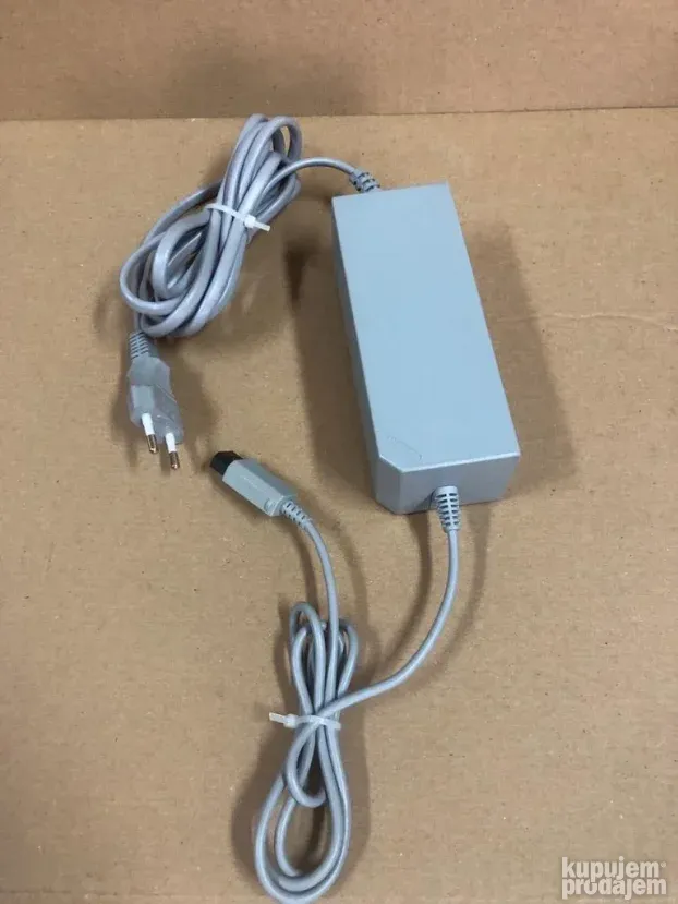 NINTENDO Wii adapter 12V / 3,7A - NOVO - KupujemProdajem