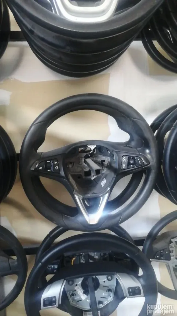 Volan corsa E - KupujemProdajem