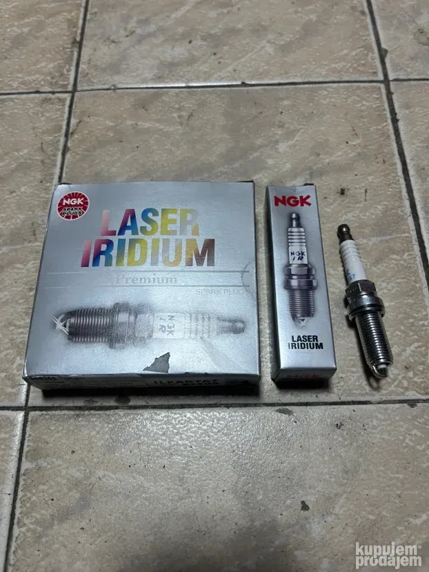 Svecice RENO Clio 3 4 Megane 3 Scenic Twingo 2 NGK - KupujemProdajem