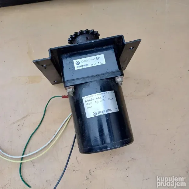 AC motor sa reduktorom - KupujemProdajem