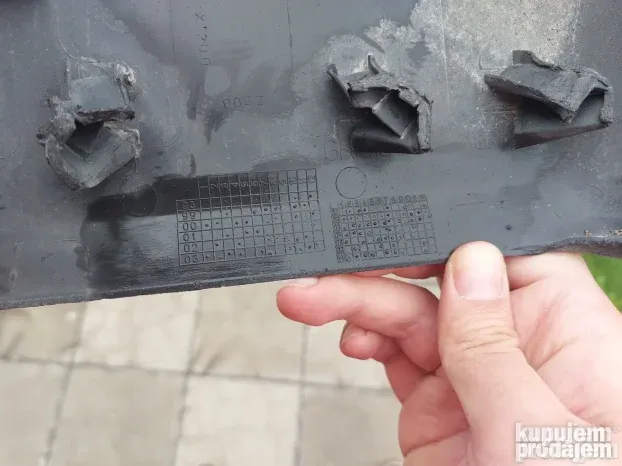 Iveco Daily lajsna desna strana kao na slici - KupujemProdajem