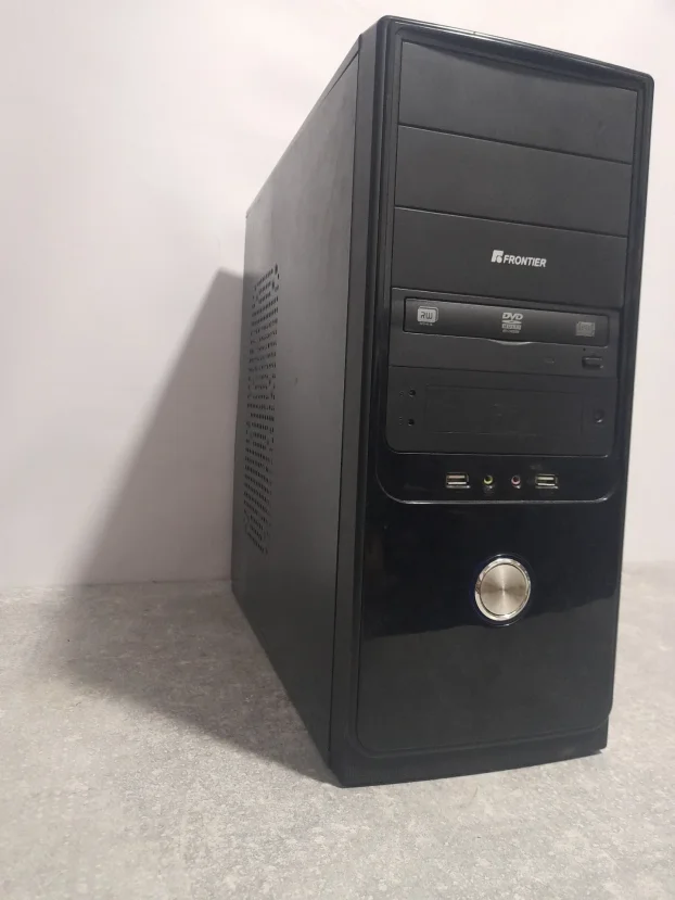 Kompjuter AMD Athlon II X2 250 GPU R7 200 RAM 8gb GARANCIJA ...