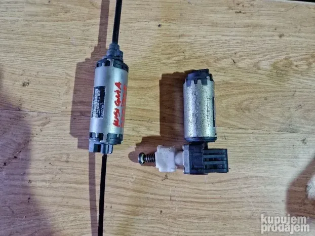 Motorici za podesavanje polozaja sedista Opel Insignia - KupujemProdajem