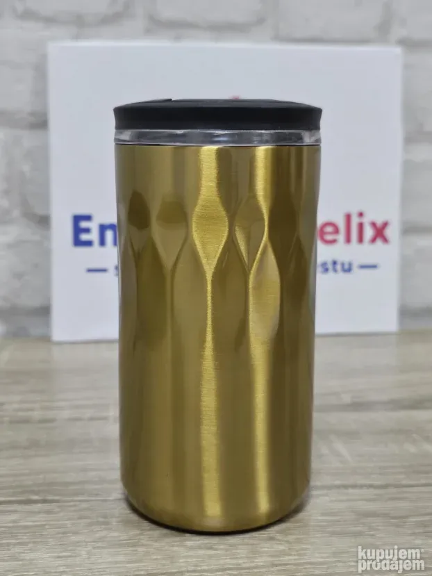 4 u 1 hladnjak za konzerve sa izolacijom za limenke 12oz - KupujemProdajem