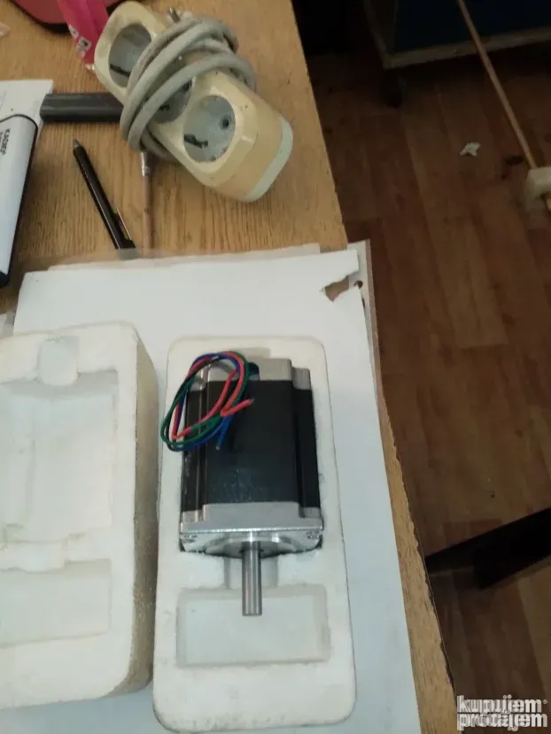 Step motor - KupujemProdajem