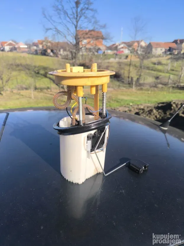 Pumpa za gorivo - Passat B7 Pasat B7 - KupujemProdajem