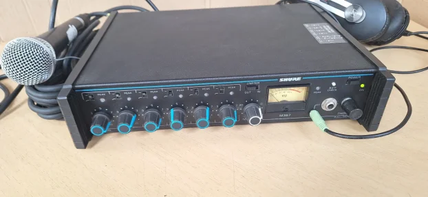 Shure M367 6-Channel Portable Microphone Mixer - KupujemProdajem