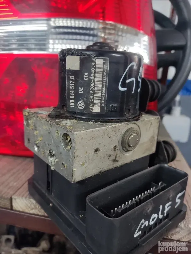 Golf 5 ABS centrala 1k0 614 517 B - KupujemProdajem