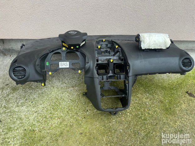 Instrument tabla za Opel Corsu D - KupujemProdajem