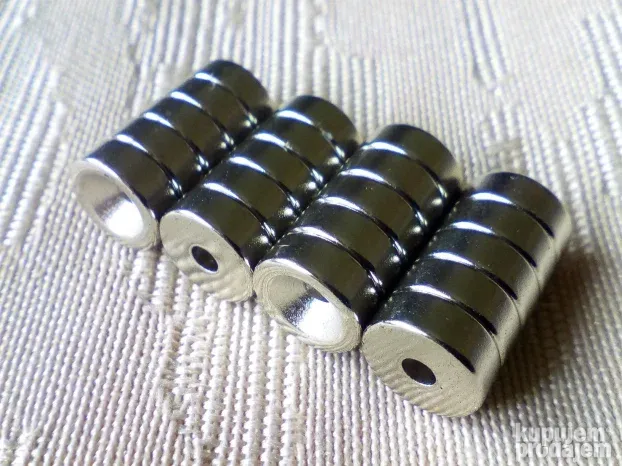 Magnet Neodijumski Magneti 8x3-3 Sa Rupom - KupujemProdajem