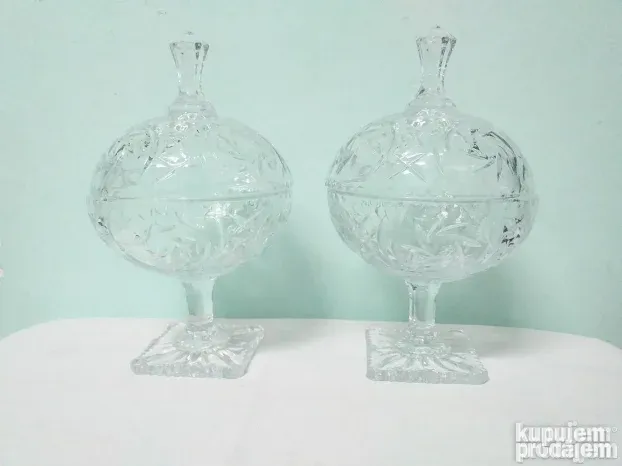 Staklene činije sa poklopcem 2 kom , iz Italije, NOVO - KupujemProdajem