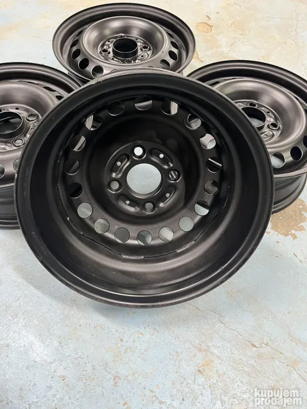 Čelične felne 4x114.3 Hyundai 14”-polovne - KupujemProdajem