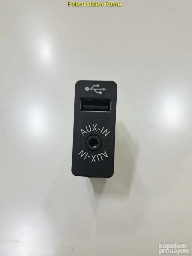 Audio AUX i USB konektor Mini Cooper 84109266607 #8332aom2 ...