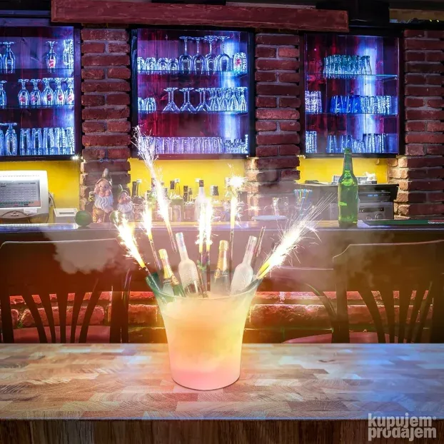 Svetleca LED RGB Kibla svetleća posuda za led i flaše - KupujemProdajem